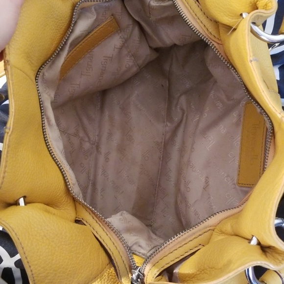 Tignanello | Bags | Tignanello Pebble Satchel | Poshmark